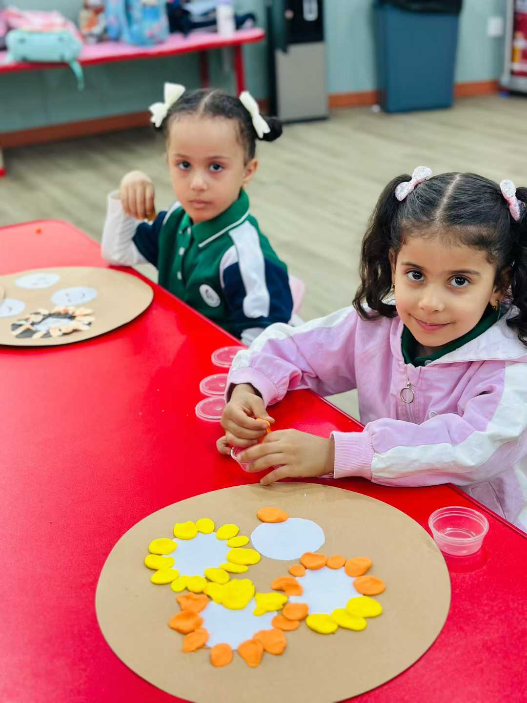 Art Lesson – KG2